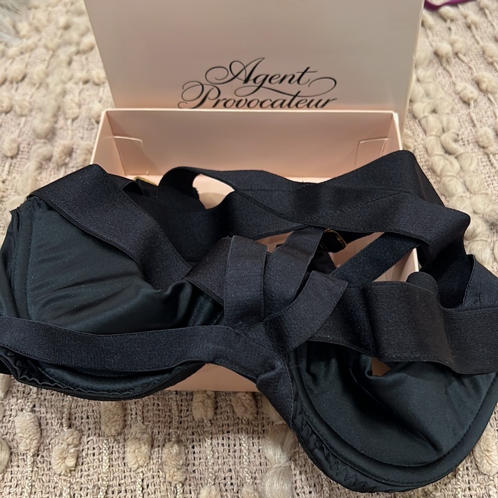 Whitney High Neck Underwired Bra - Gem